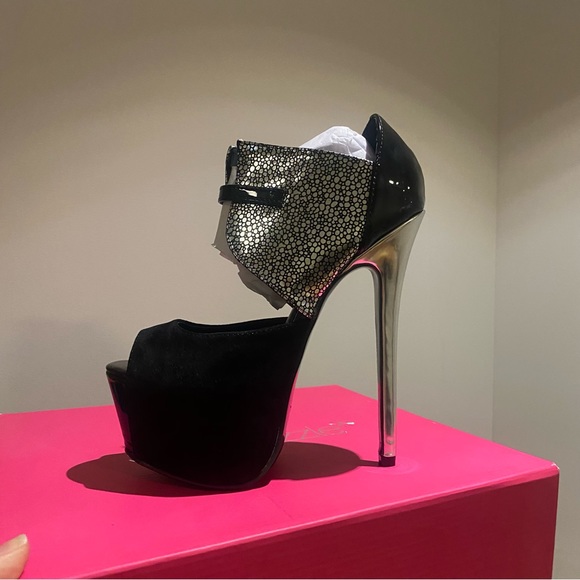 Shoe Dazzle | Shoes | New High Heel Shoes In Box Priced To Sell Fast ...